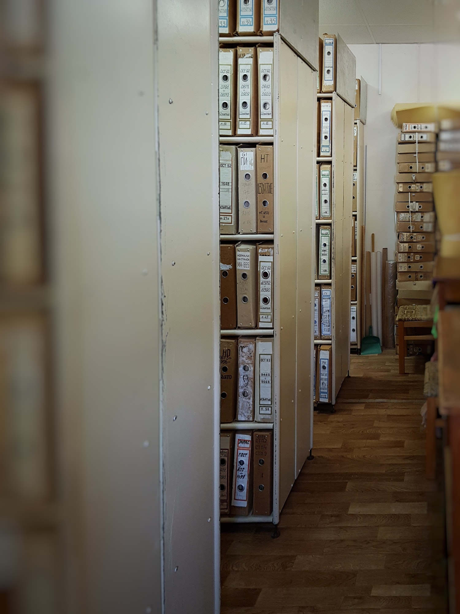 Professional archive storage. Secure furniture storage